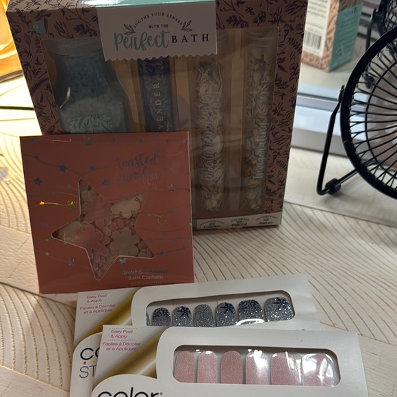 Color Street | Bath | Bath Gift Set With Color Street | Poshmark